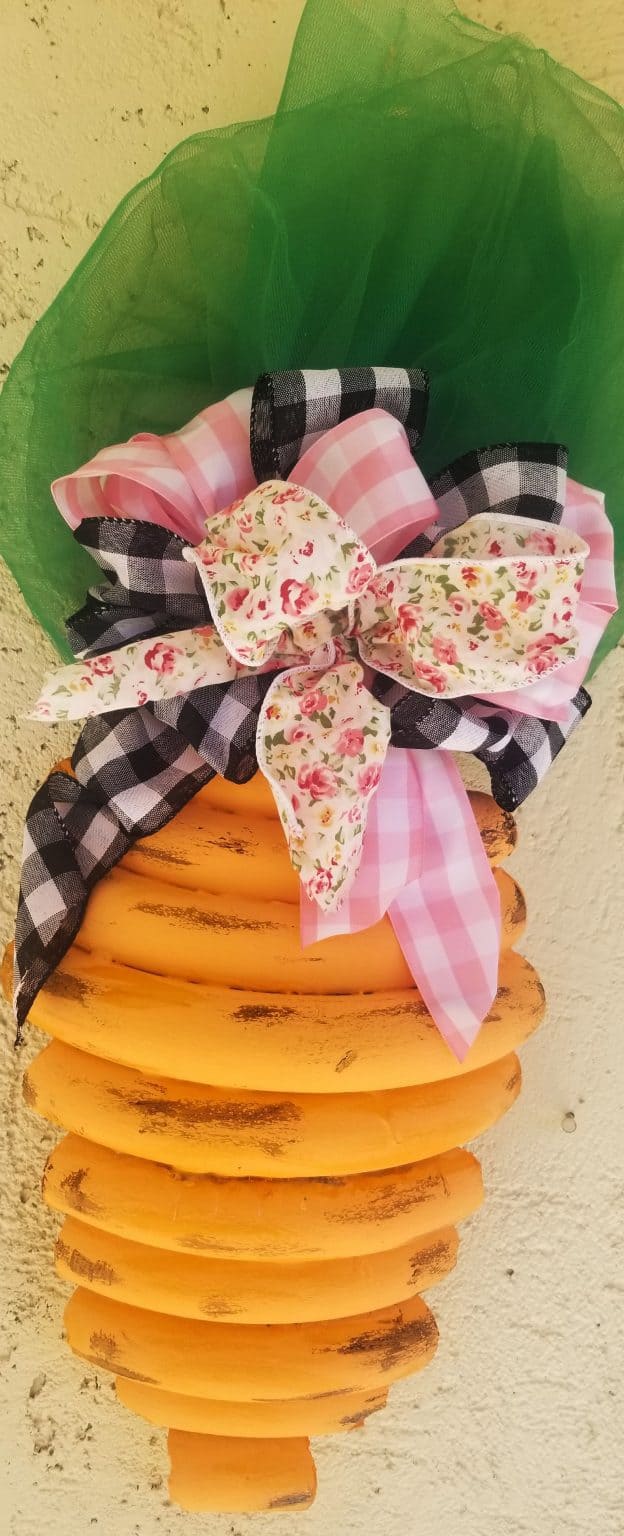 DIY Spring Carrot Decor